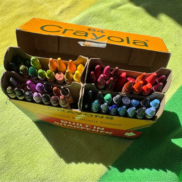 Crayola | Toys | Vintage Crayola Crayon Lot Binney Smith Retired Colors ...